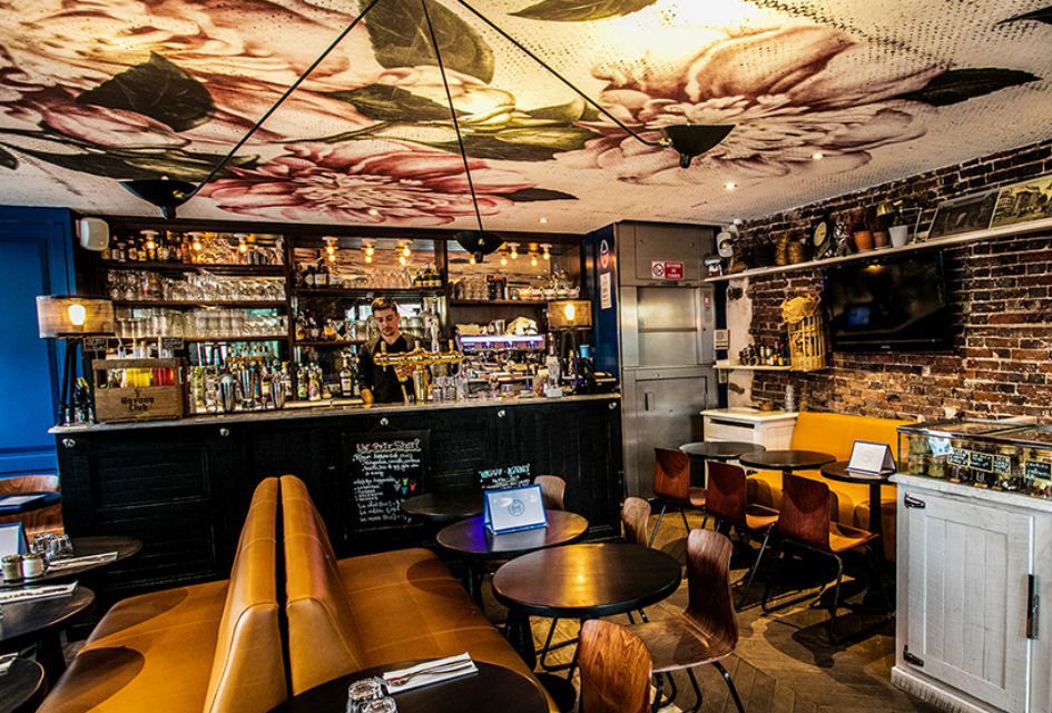An Apartment Bar In Paris Designed By Michael Malapert | Paris Design ...