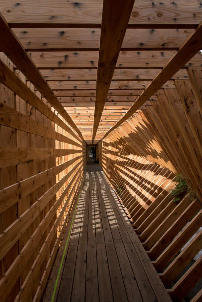 French Studio Atelier Vecteur Completes Oscillating Timber Tunnel ...